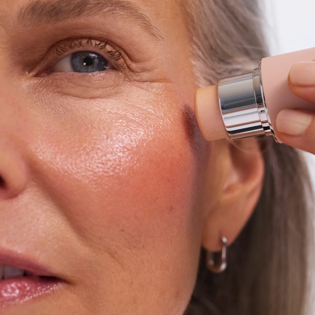 Tin Oxide in Skincare: Is It Safe? Function, Pros & Cons ...