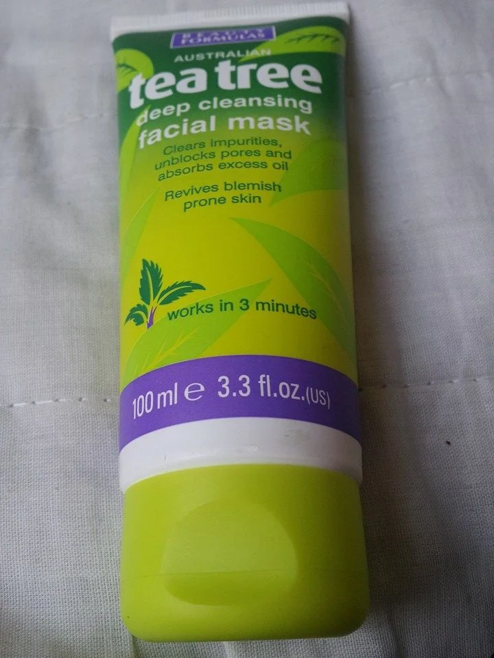 Mặt nạ The Body Shop Tea Tree Face Mask