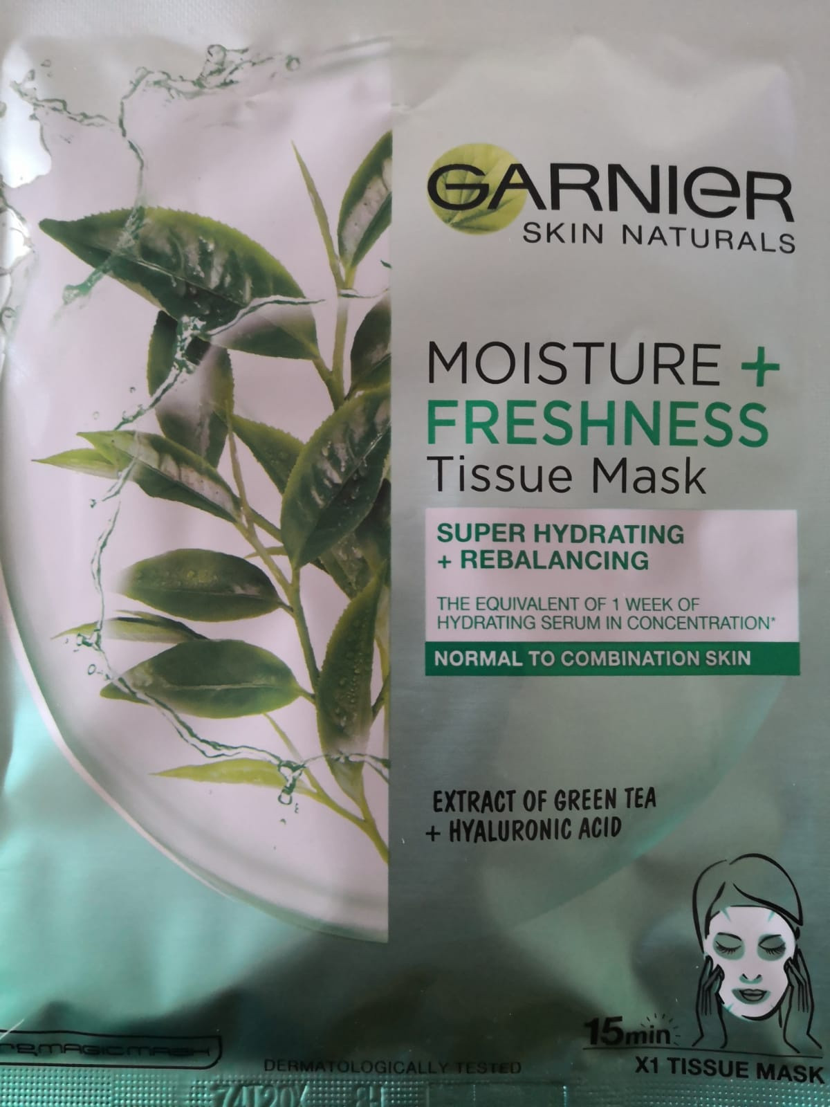 Mặt nạ Garnier Moisture + Freshness Tissue Mask