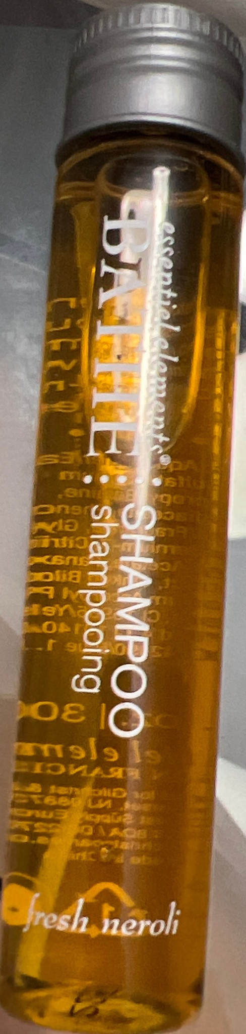 Essentiel Elements Bathe Shampoo